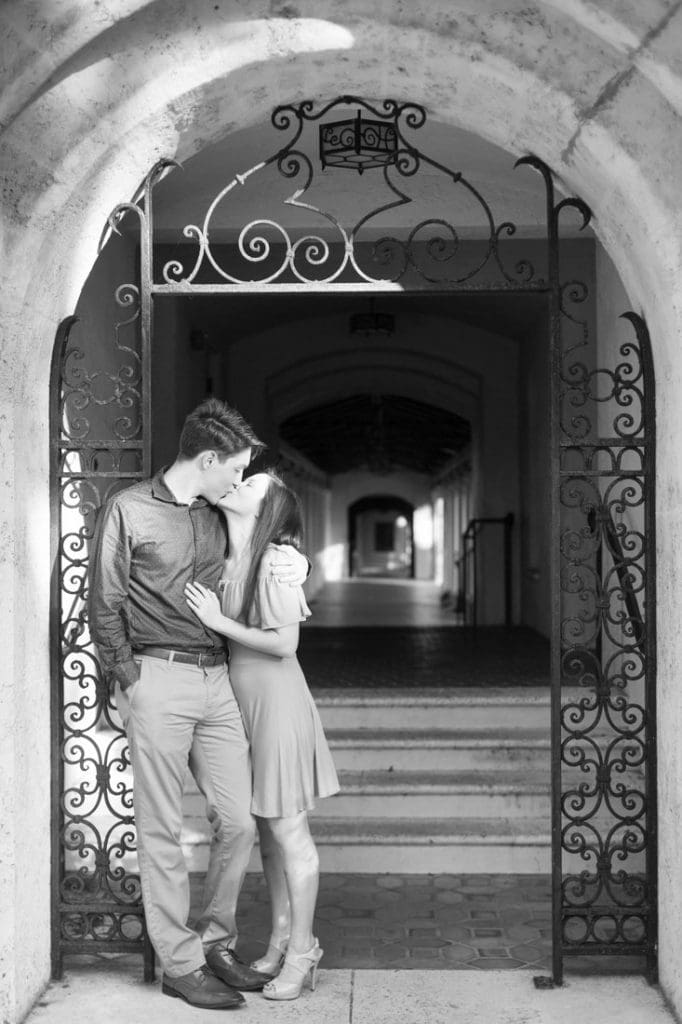Orlando Engagement Photographer | Rollins College, Winter Park